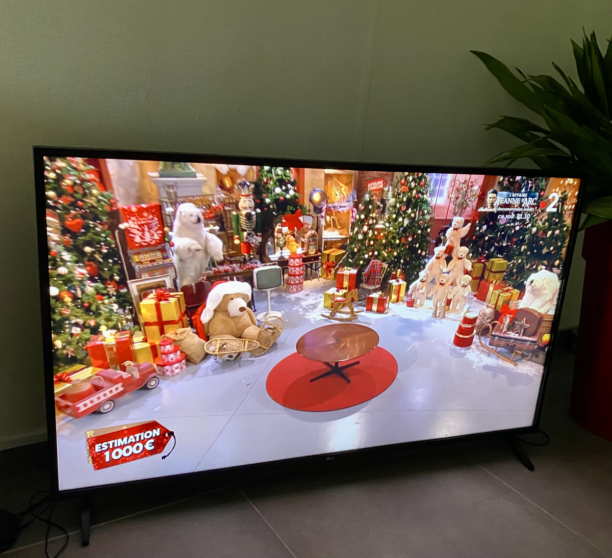 TV LG grand écran 139 cm | Décoration | Poitiers | Bon état