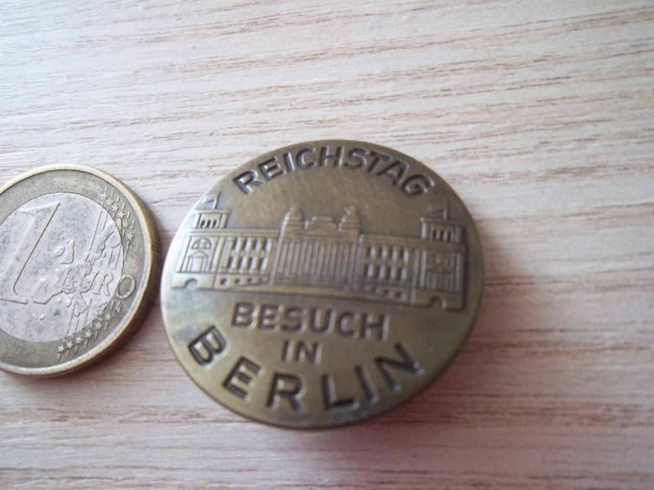 Épinglette de collection "Reichstag Besuch in Berlin" - Diamètre 3 cm ...